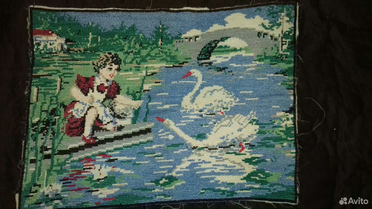 Девочка и лебеди