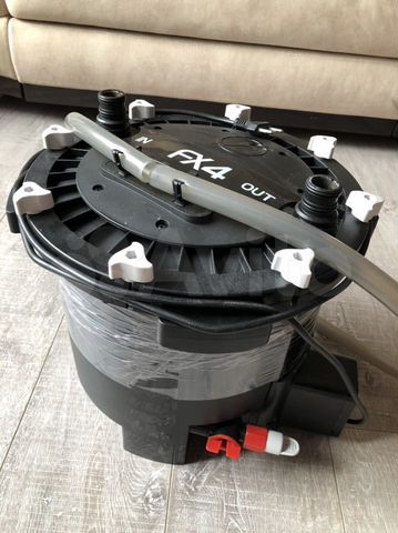 Фильтр для аквариума Fluval FX4